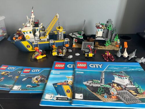 ᐅ Set • Lego 60095 Town ⇒ 5 offers • Deep Sea Exploration Vessel ...