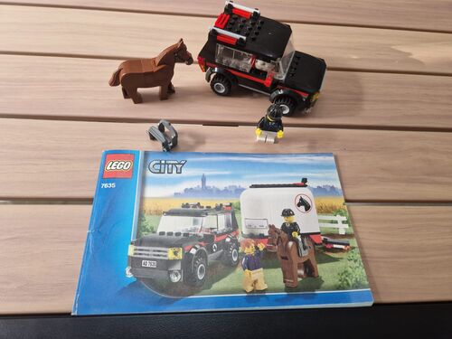 ᐅ Set • Lego 7635 City ⇒ 2 offers • 4WD with Horse Trailer | PilotBrick.com
